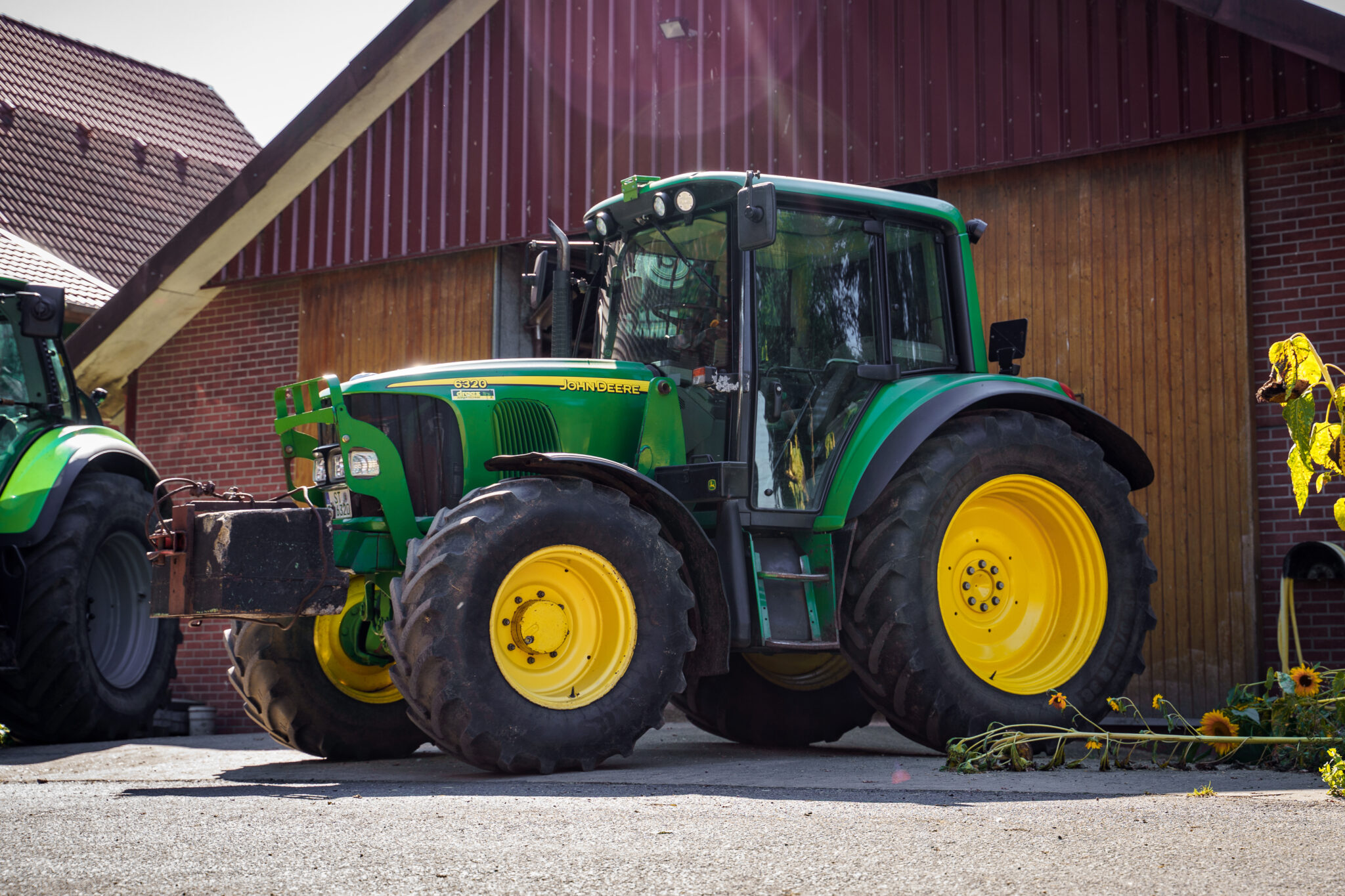 Les atouts des phares LED pour les tracteurs John Deere - Agriproled.fr